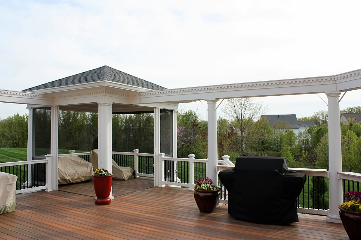 What Do Low-Maintenance Deck Boards Look Like After Three Years of Use?