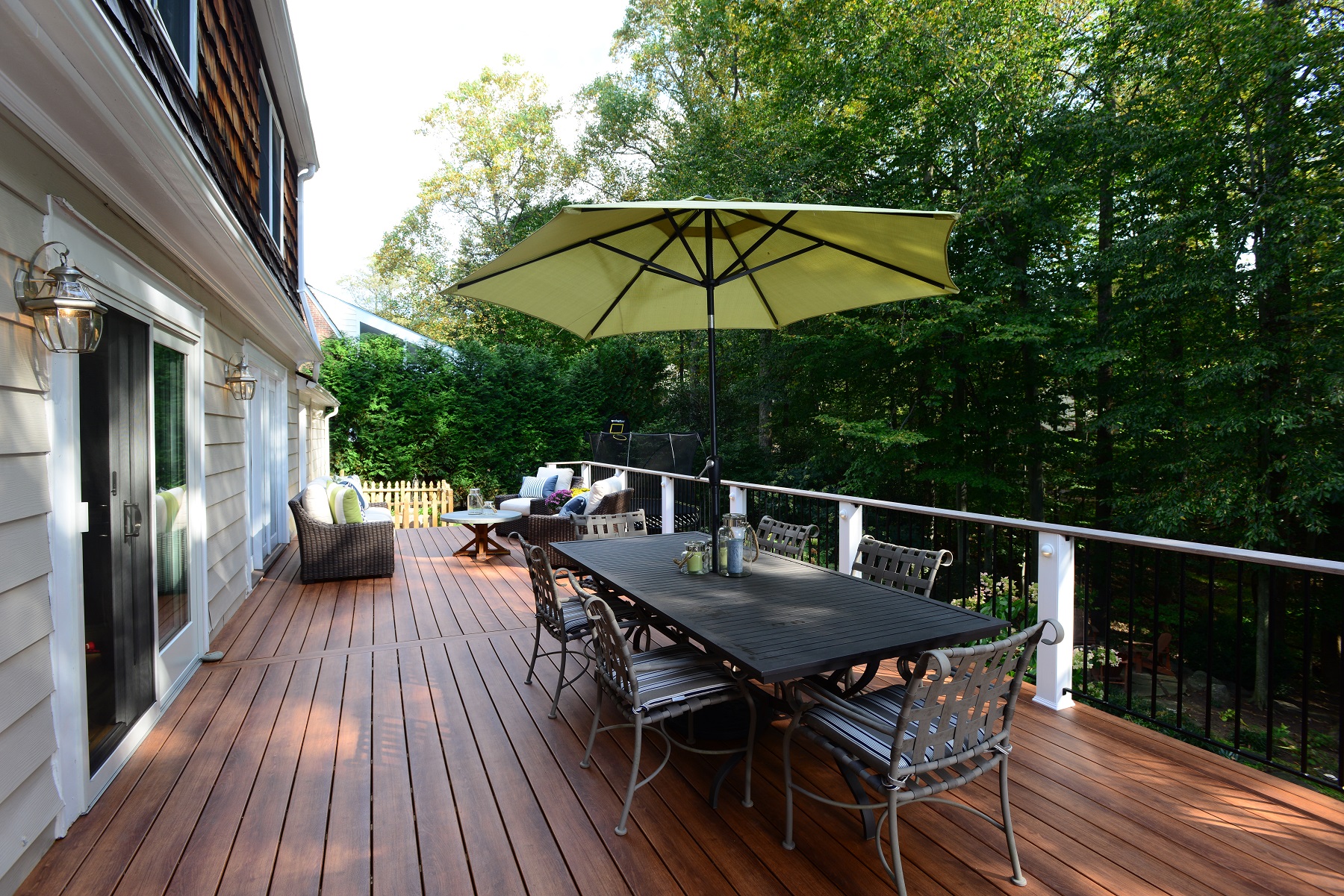 ⏰ It’s the Perfect Time to Invest in Zuri Decking. Here’s Why.