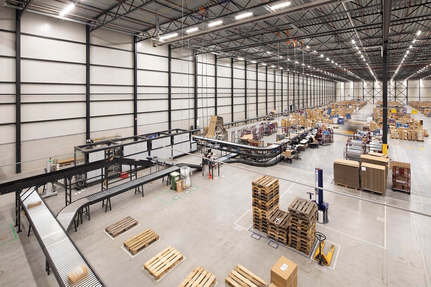 Proactive Trex Supply Chain Management | Decks | Design Builders