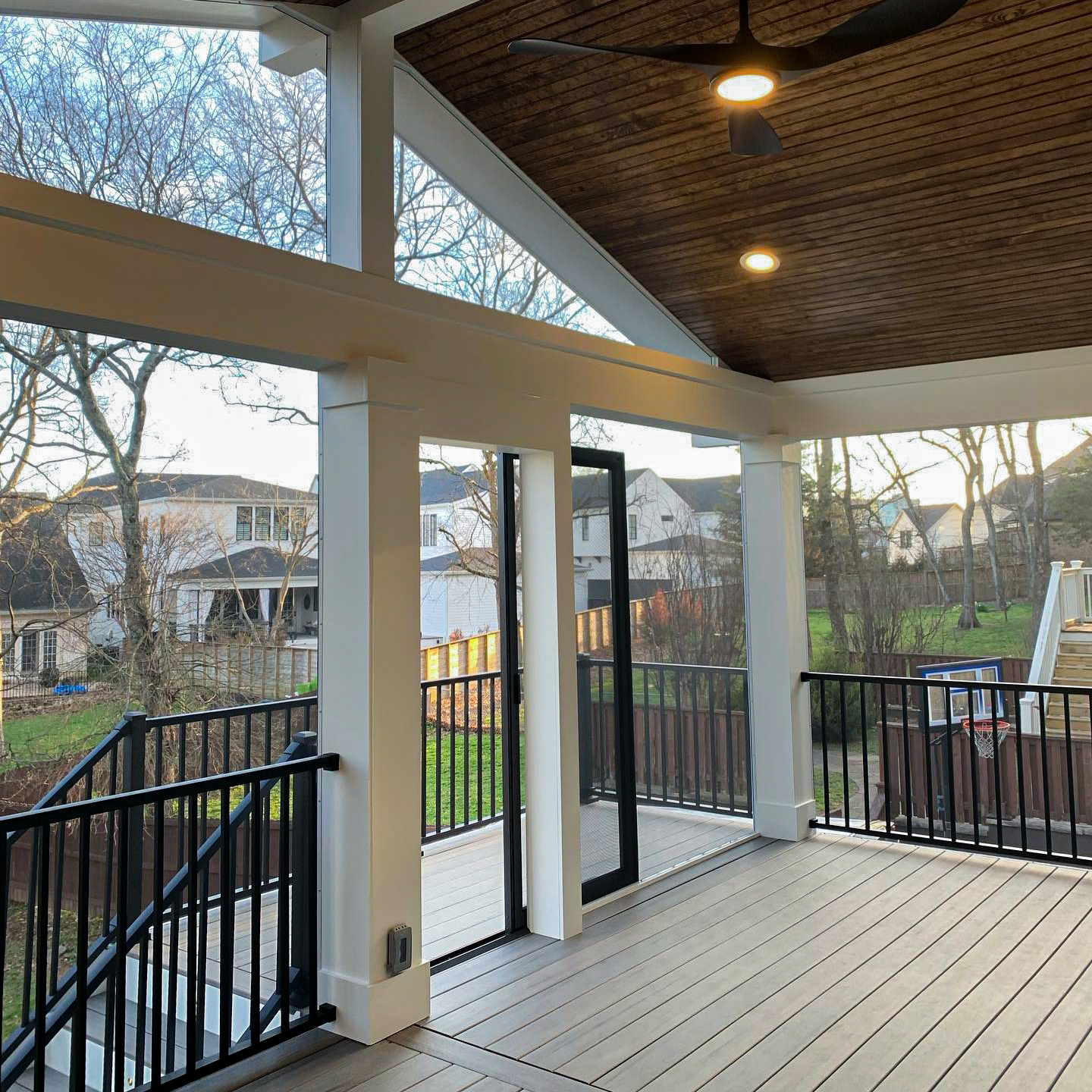 8 Advantages of the SCREENEZE® Sliding Screen Door